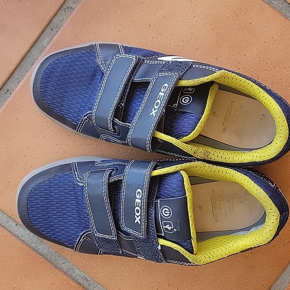 Geox | Shoes | Geox Sneakers W Option For Lights Flashing On Soles ...